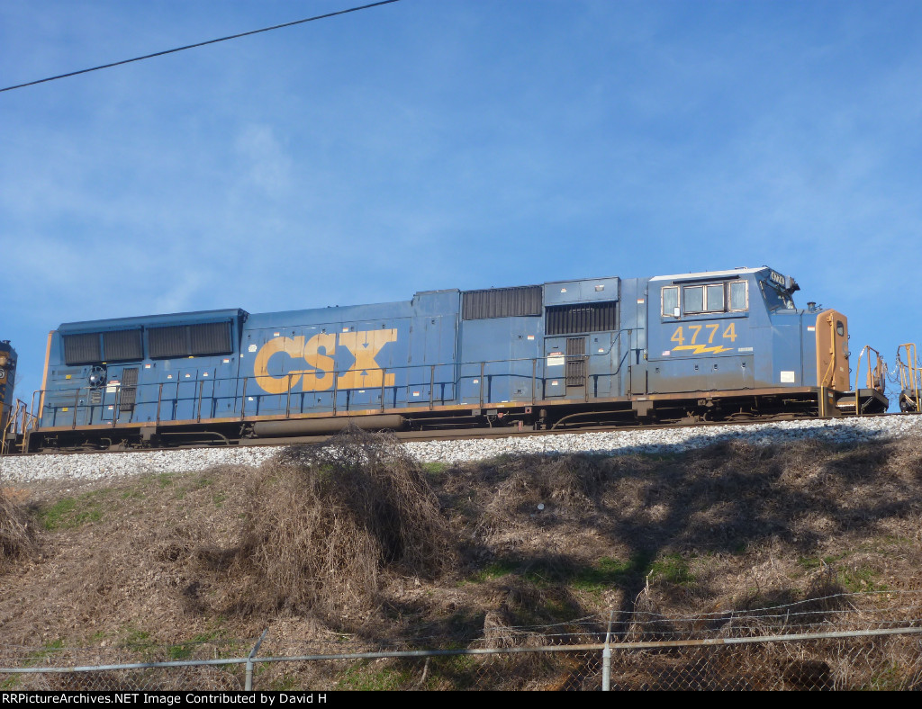CSX 4774